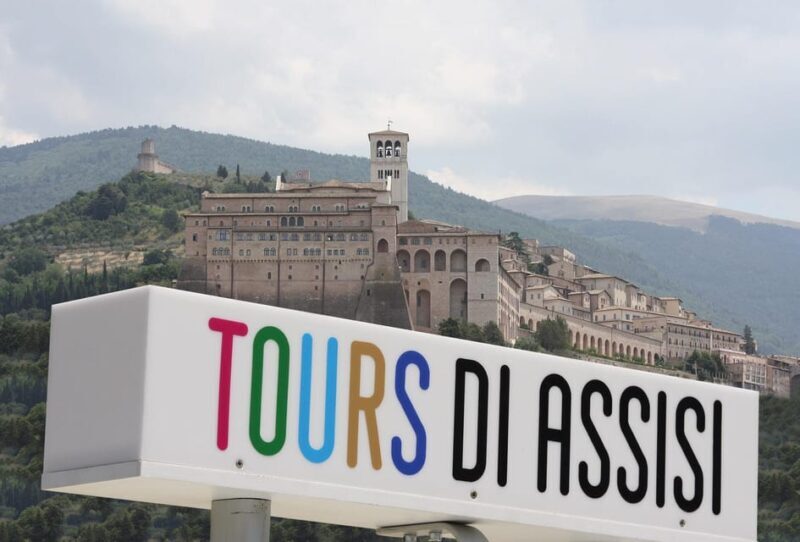 Assisi: Grand Tour Tuk Tuk - Italian driver - The Sum Up