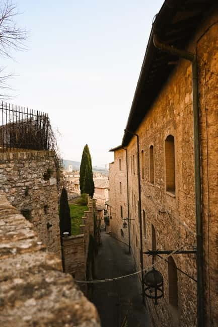 Assisi: Private or Group Photo Session with a Local - The Sum Up