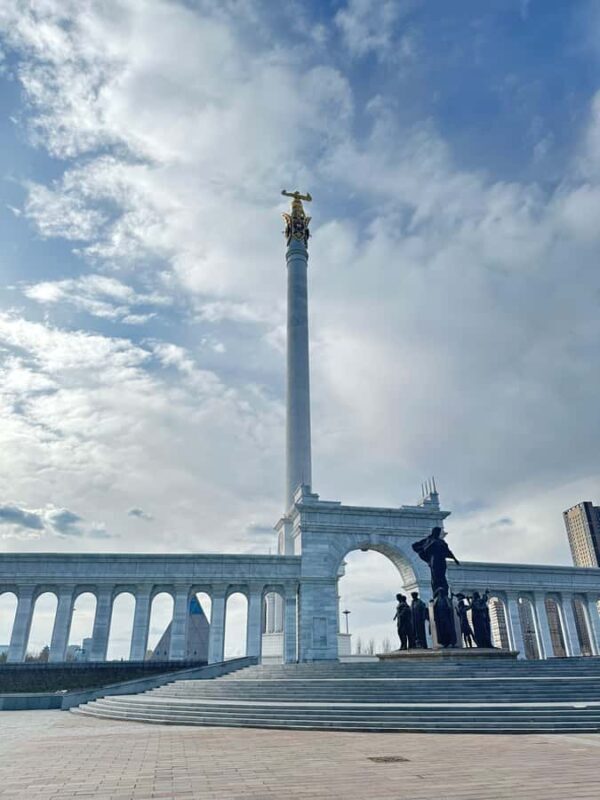 Astana: City Highlights Tour with Baiterek Tower Entry - Visiting the Orthodox Heart of the City