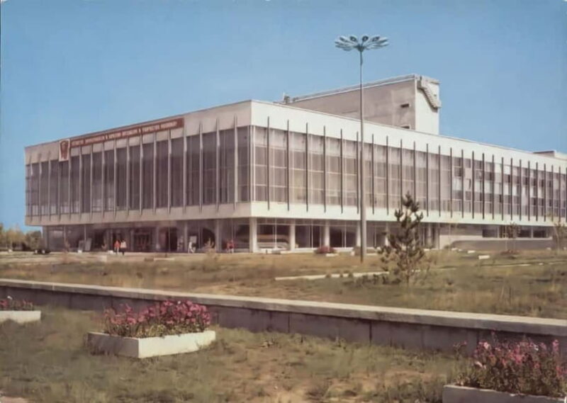 Astana: Old City Tour, Imperialistic and Soviet Architecture - Who Should Consider This Tour?