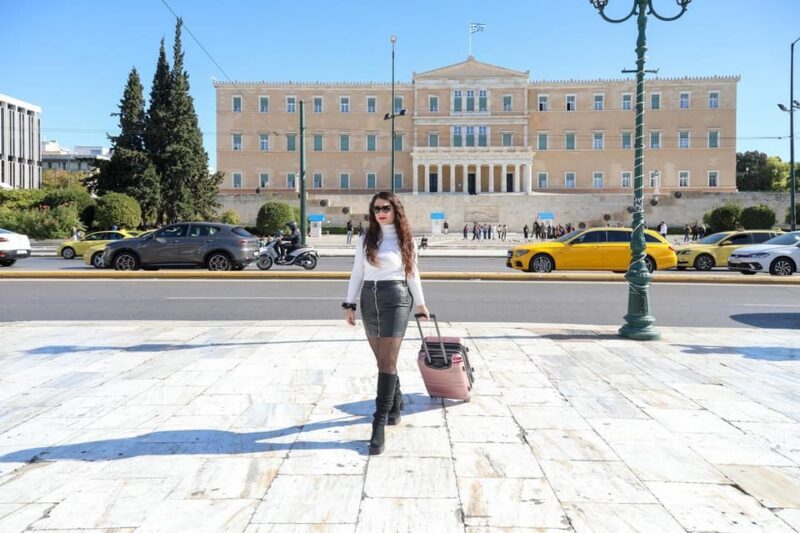 Athens: 1 Hour Private Photo Session - Key Points