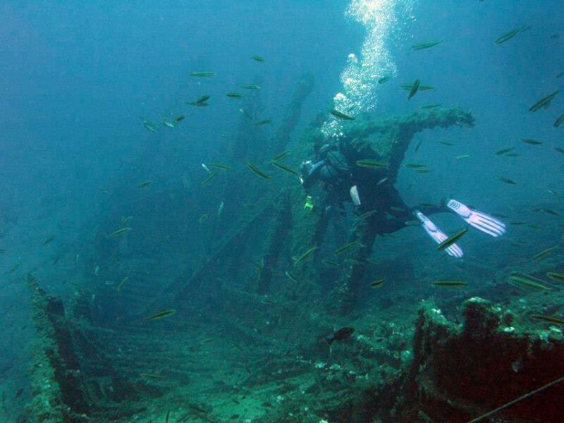 Athens: Adventure Dives in Nea Makri for Certified Divers - Who Should Consider This Tour