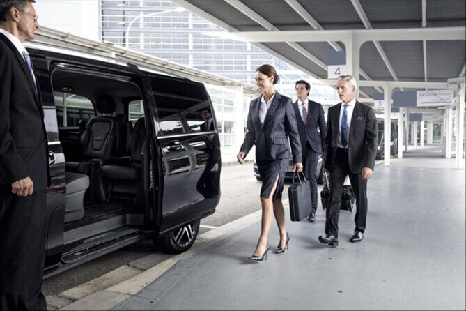 Athens Airport to Athens Hotels Private Arrival Transfer - Who Will Love This?