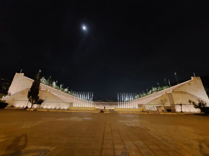 Athens: City Highlights Nighttime Walking Tour in Spanish - Final Thoughts: Is This Tour Right for You?