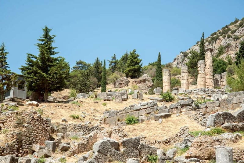 Athens: Delphi and Arachova Day Trip with Guide - Practical Considerations and Tips
