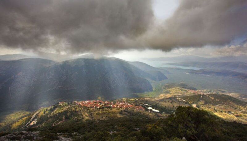 Athens: Delphi, Corycian Cave, and 300 Battlefield Day Trip - Who This Tour Is Best For