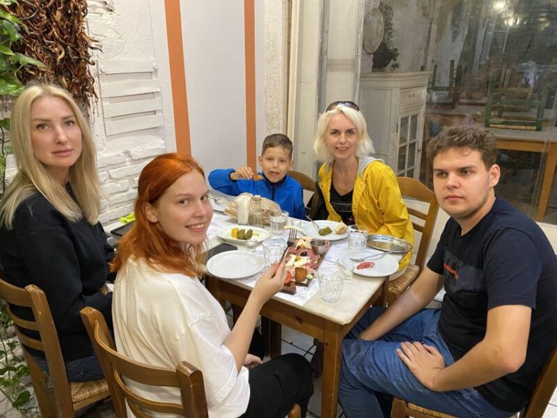 Athens: Eat like an Athenian Walking Tour - Setting the Scene: A Taste of Athens