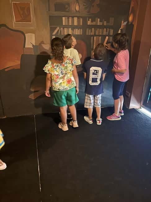 Athens: Escape Room Adventure for Kids with Snacks - The Group Size and How It Matters
