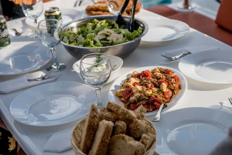 Athens: Half-Day Morning Catamaran Cruise with Meal & Drinks - The Views and Atmosphere