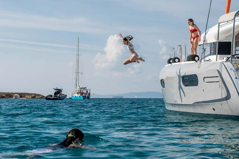 Athens: Half-Day Morning Catamaran Cruise with Meal & Drinks - The Crew: Friendly Guides and Hosts