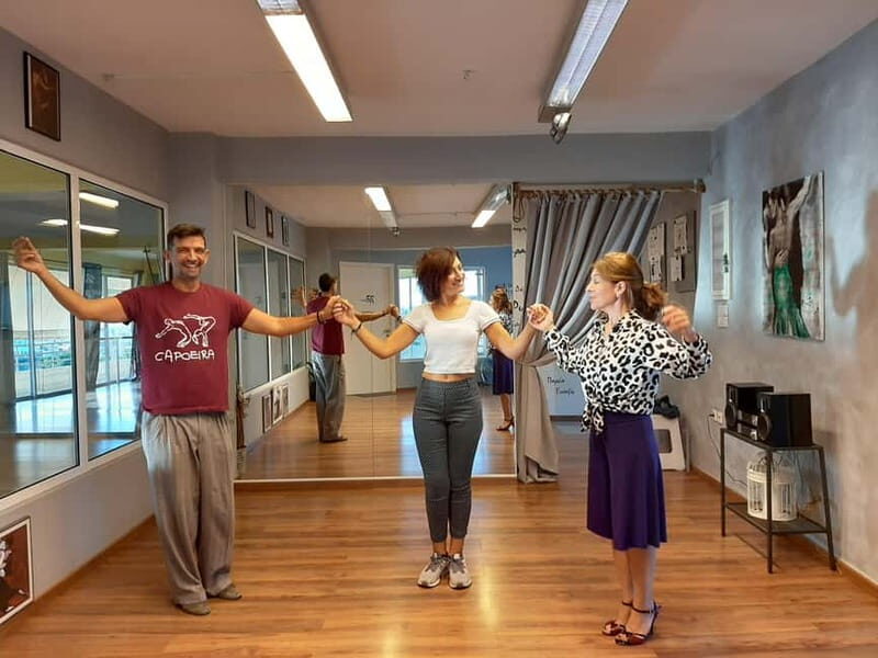 Athens: Learn the Greek Dances with Sweet Treat - Key Points