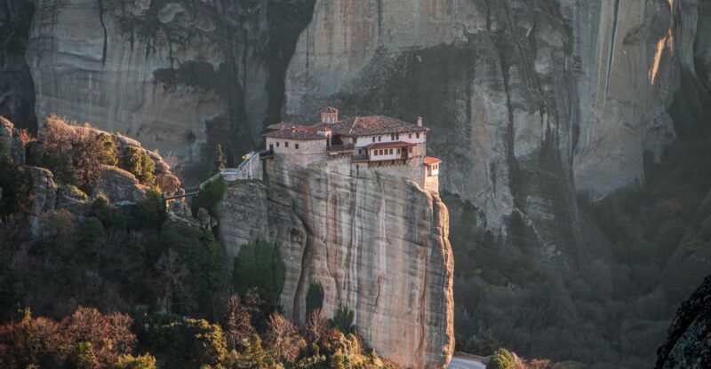 Athens: Meteora & Kalabaka Day Trip without a Guide - Discovering Meteora: An Overview