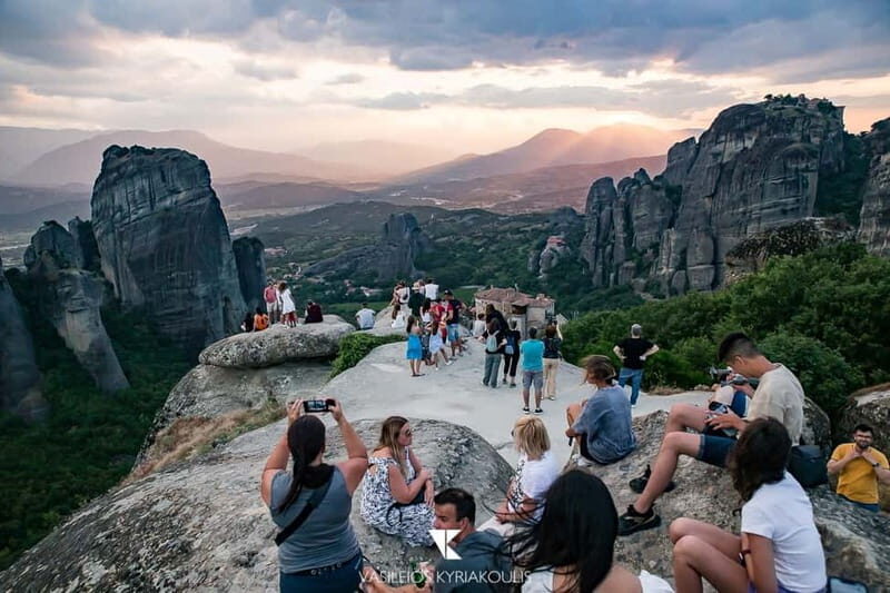 Athens: Meteora Monasteries Day Trip with Caves and Lunch - Authentic Experiences and Real-World Feedback