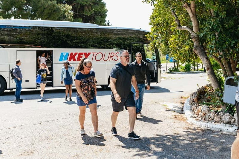 Athens: Mythology of Delphi, Museum and Arachova Guided Tour - Who Should Consider This Tour?