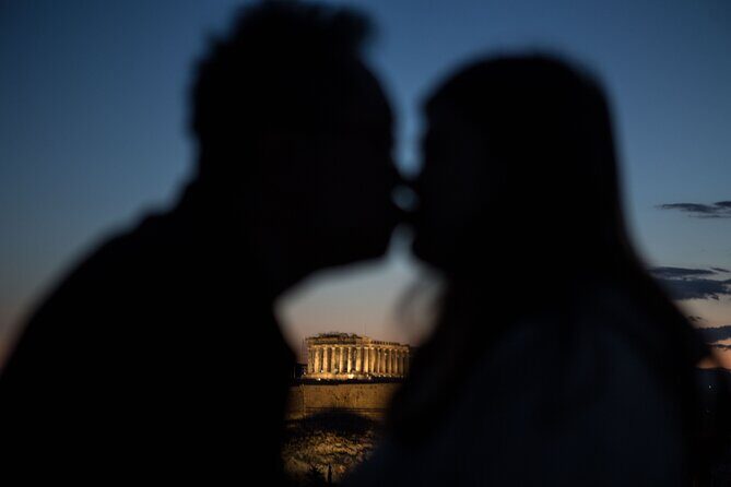 Athens Old City Private Photoshoot Tour / 2 hrs - Key Points