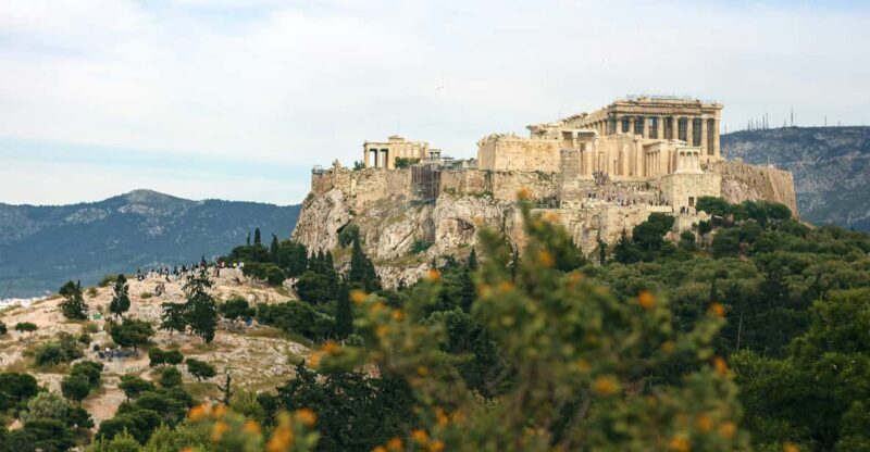 Athens Private Walking Tour in Spanish - Key Points