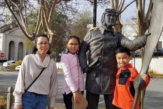 Athens Scavenger Hunt Interactive Walking Activity - A Closer Look at the Athens Scavenger Hunt