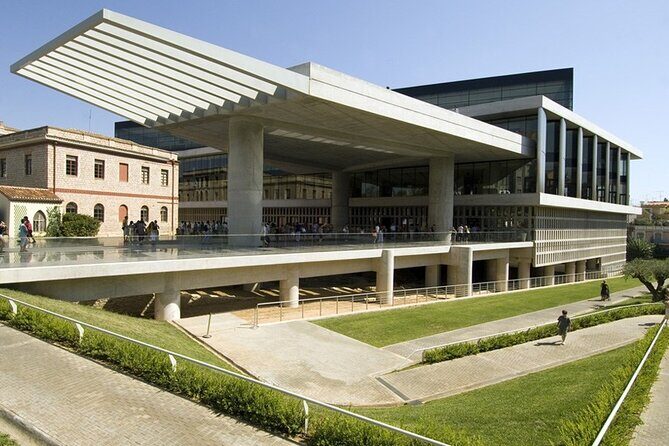 Athens sightseeing Spanish guided tour with Acropolis and museum - The Sum Up