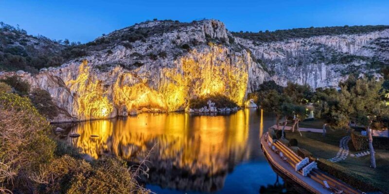 Athens: Swimming Attica Beaches, Sounio and Vouliagmeni Lake - Lunch and the Vouliagmeni Lake Stop