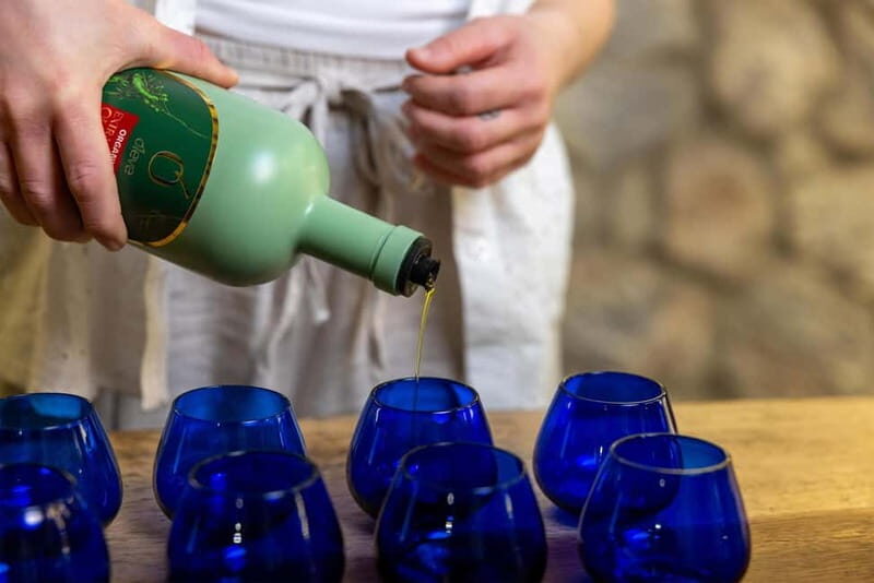 Athens: Unique Extra Virgin Olive Oil Tasting with Pairings - The Regional Diversity of Greek Olive Oils