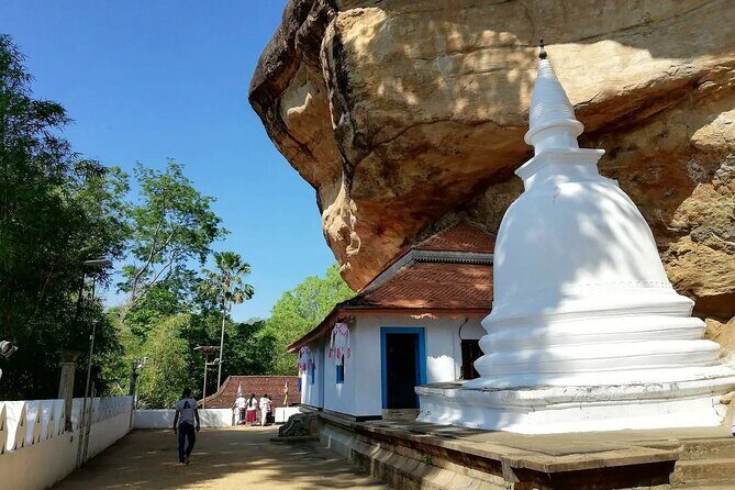 Athugala and silver Temple Tour from Dambulla - FAQs