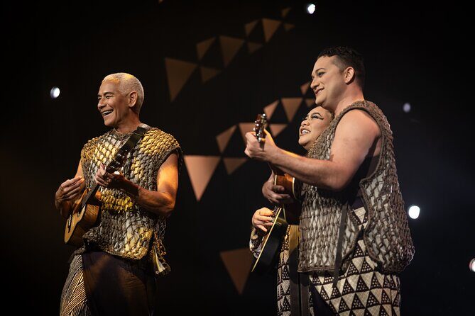 'Auana by Cirque du Soleil at the Waikiki Beachcomber Hotel - Seating and Viewing Experience