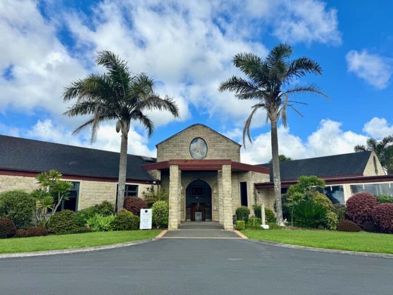 Auckland: Kumeu Wine Tasting Tour and Black Sand Beach - An Inviting Introduction to West Auckland’s Wine Scene