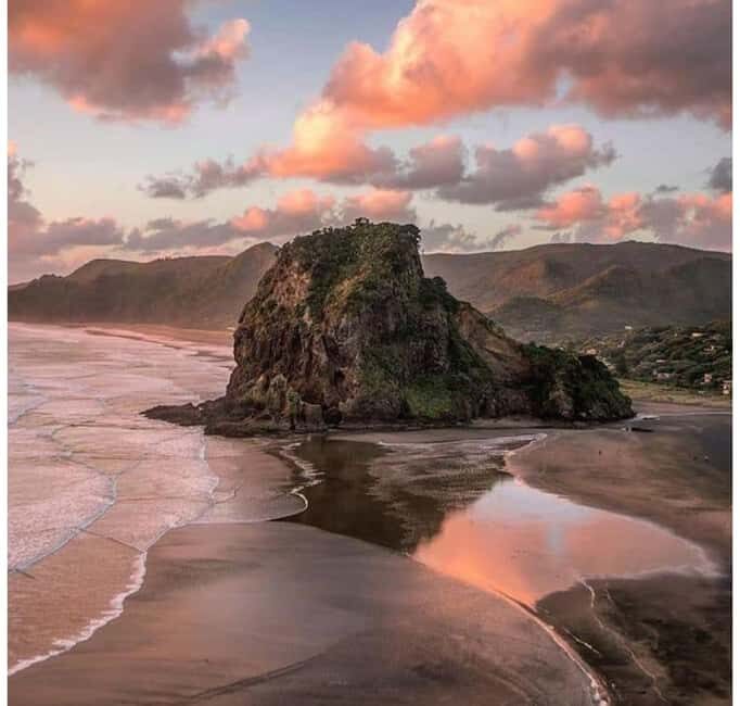 Auckland: Piha Beach, Rainforest, & Mount Eden Private Tour - A Closer Look at the Experiences You’ll Enjoy