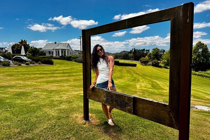 Auckland West Vineyard Tour with lunch and tastings incl - FAQs