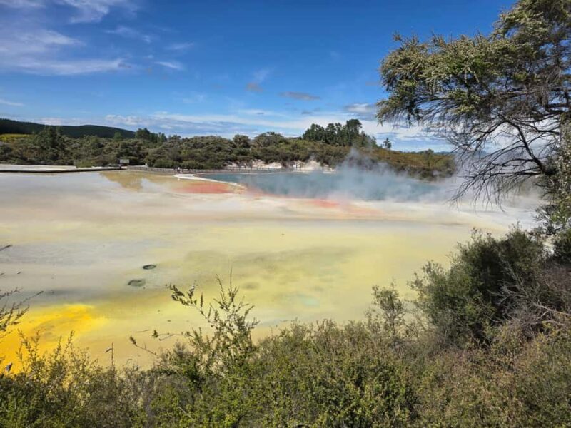 Auckland: Whakarewarewa Village & Wai-o-Tapu & Huka Falls - Key Points