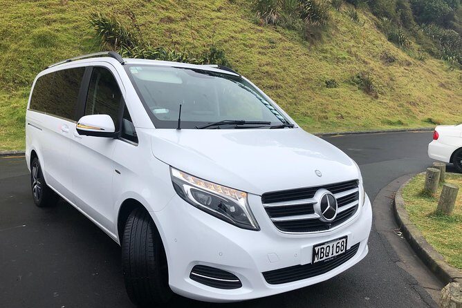 Auckland's premium luxury transfers from/to Airport / North Shore - Cost-Effectiveness & Value