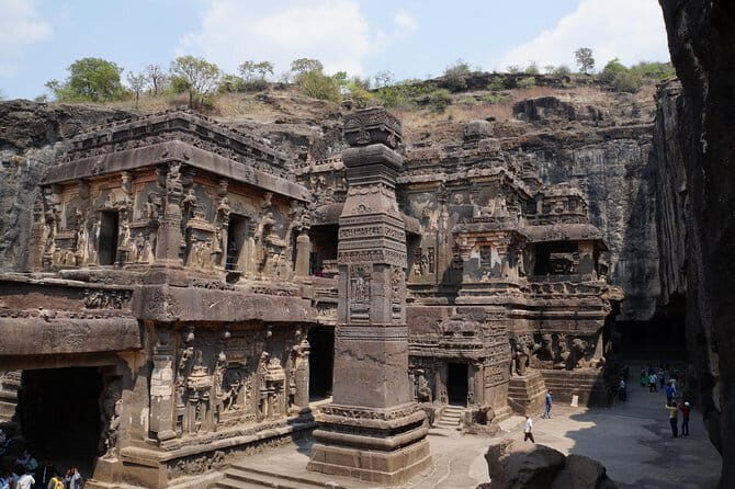 Audio Guided Tour of Ellora Hindu Caves, Aurangabad on HopOn India App - Who Will Love This Tour?