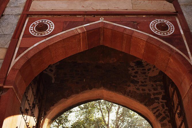Audio Guided Walk of Humayun's Tomb & Nizammudin Basti, Delhi on HopOn India App - FAQs