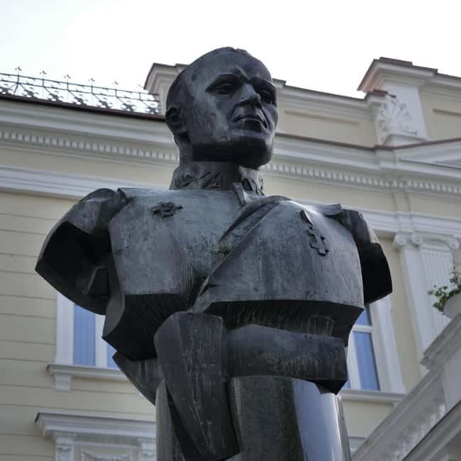 Audio Tour of Vilnius Old Town Core and the South Part 2in1 - Practical Tips for a Smooth Experience
