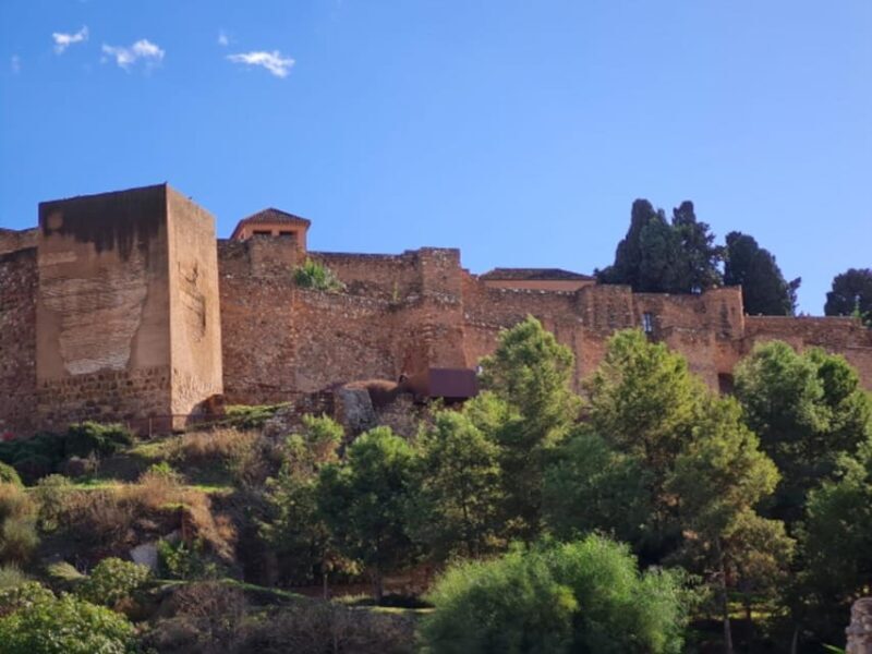Audioguide City Walk Malaga for cruises (German & English) - Key Points