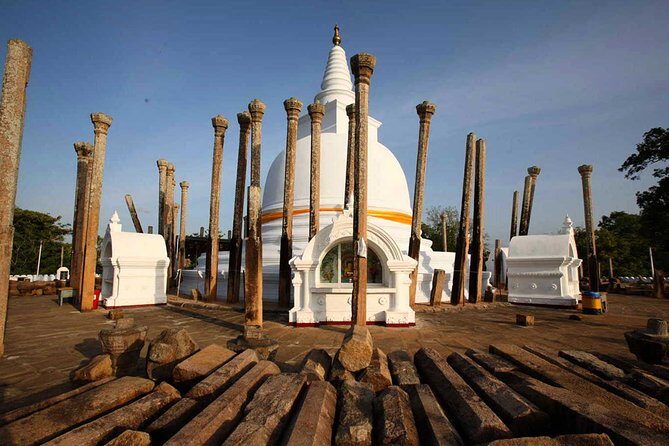 Aukana & Ancient Kingdom Anuradhapura Day Tour From Kandy - What’s Included & What’s Not