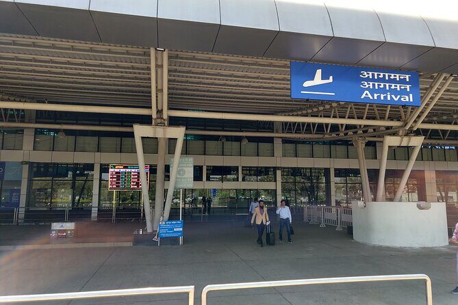 Aurangabad Airport to Aurangabad hotels private transfer - In-Depth Look at the Transfer Experience