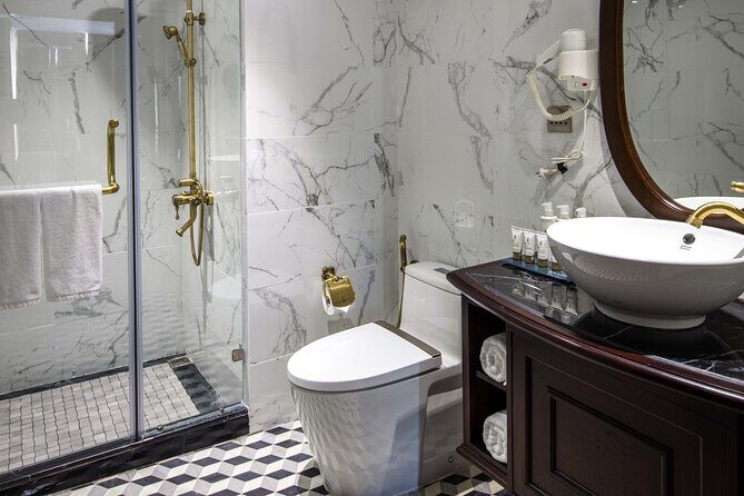 Aurora Cruise 3-Day Explore Halong Bay from Hanoi - Why This Cruise Works Well