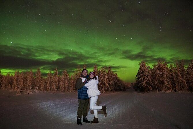 Aurora Photo Experience by Car from Saariselkä - Transportation and Group Size