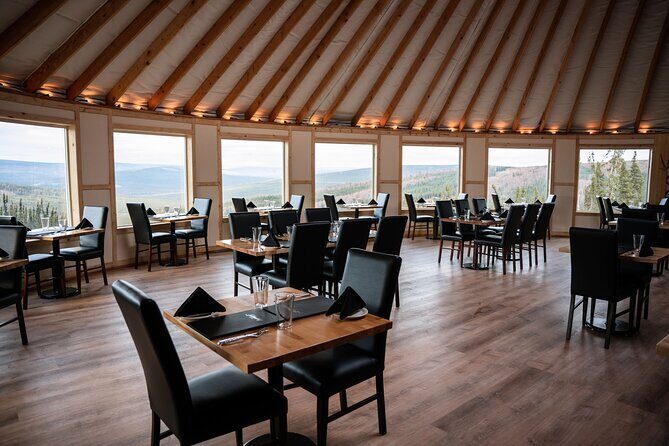 Aurora Viewing and Dinner - An In-Depth Look at the Aurora Viewing & Dinner Tour