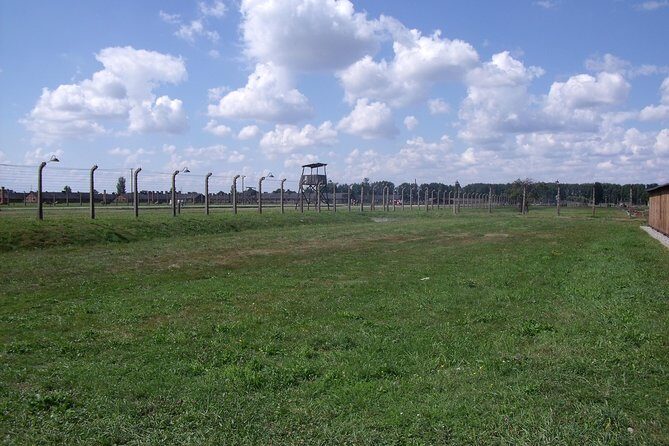 Auschwitz & Birkenau Museum Guided Tour from Krakow with Tickets - Authentic Reviews to Note