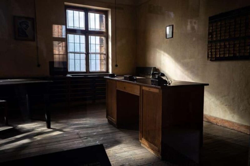 Auschwitz-Birkenau: Skip-the-Line Entry and Guided Tour - Who This Tour Is Best For