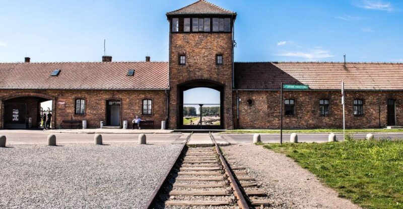 Auschwitz Ticket and Full-Day Tour from Krakow - Who This Tour Is Perfect For