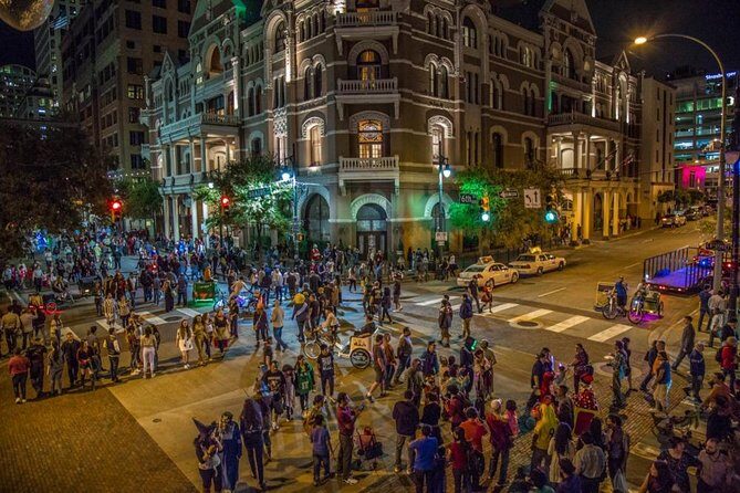 Austin Bar Hunt: Raging on Rainey - Analyzing the Experience: What to Expect in Detail