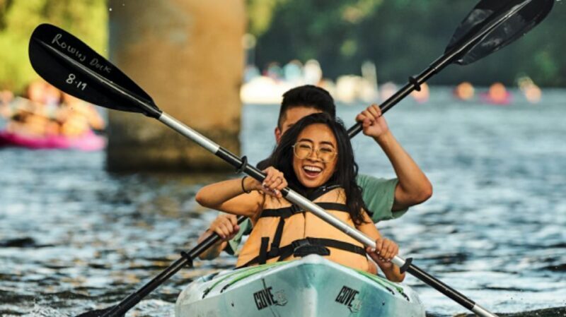 Austin: Congress Avenue Sunset Bat Kayaking Tour - Practical Tips for Travelers
