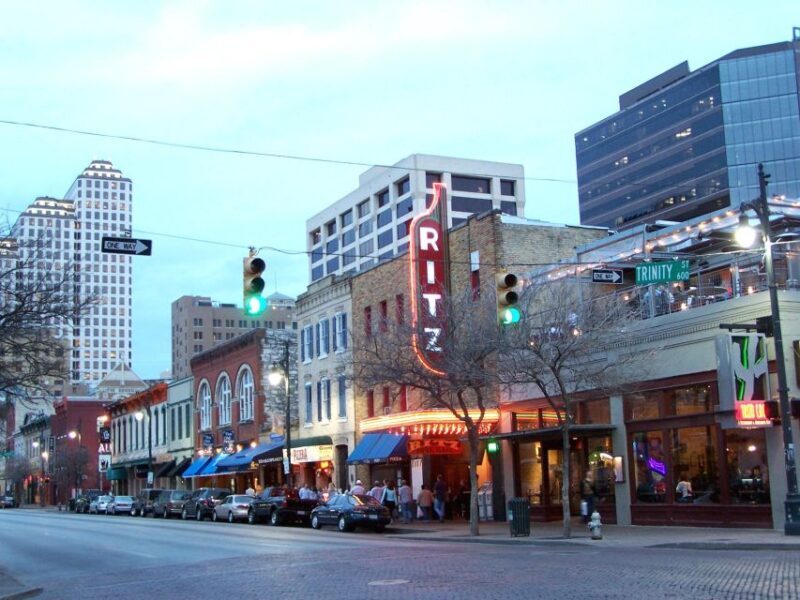 Austin: Downtown Live Music Pub Crawl - An In-Depth Look at the Tour Experience