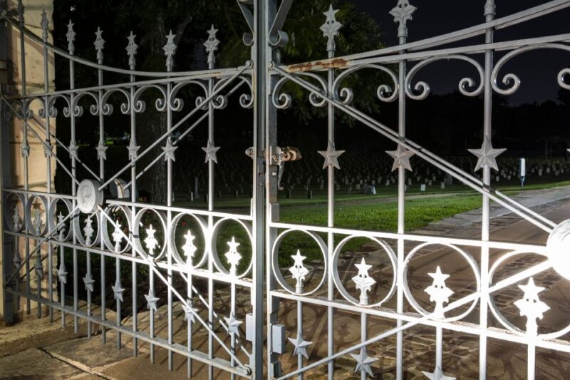 Austin Ghosts Spirits & Poltergeists Haunted Walking Tour - Authentic Tales and Guides’ Expertise
