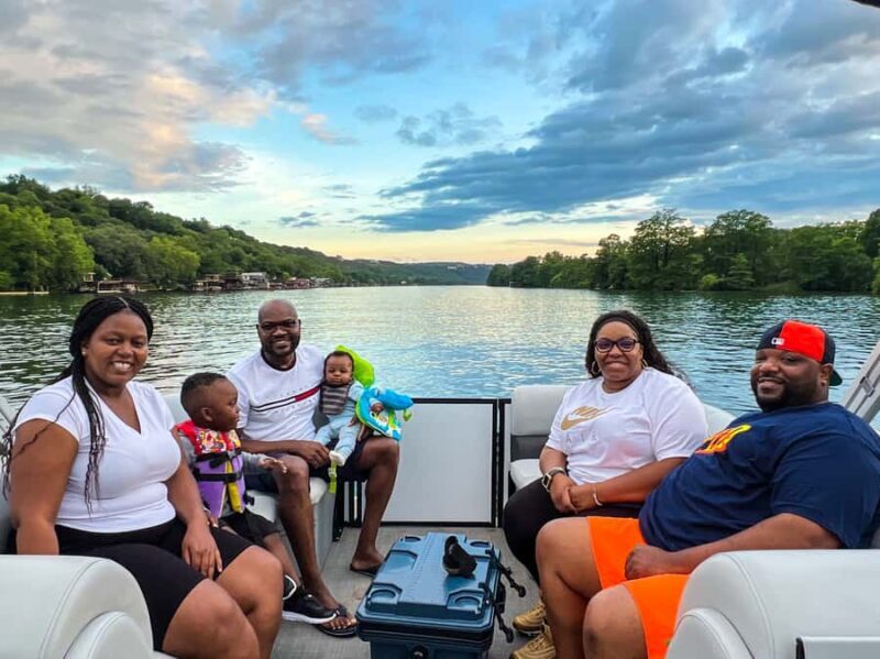 Austin: Lake Austin Private Boat Cruise - Full Sun Shading - The Sum Up