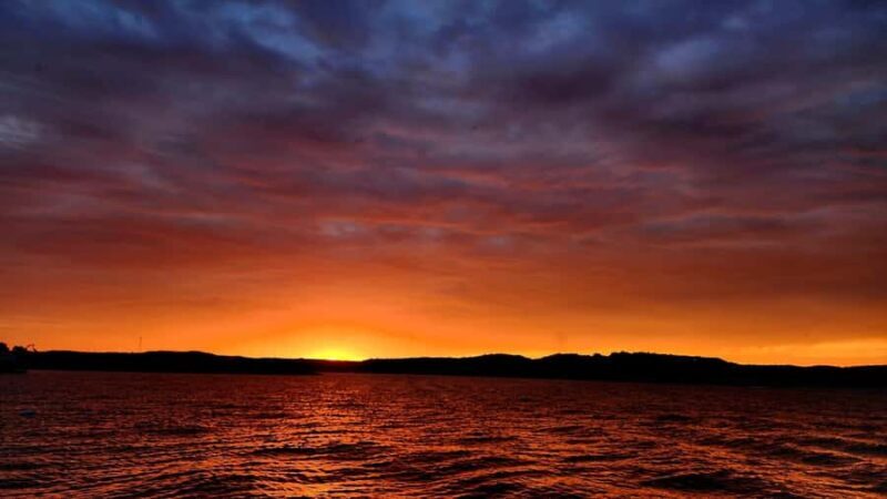 Austin: Lake Travis Cruise with Captain - Who Will Enjoy This Experience?