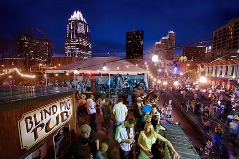 Austin: Live Music Crawl - What You’ll Get — And What You Won’t